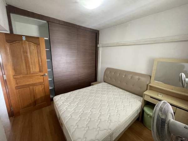 Room for rent Ang Mo Kio, Singapore - Rental at 214 Ang Mo Kio Ave 3 ...