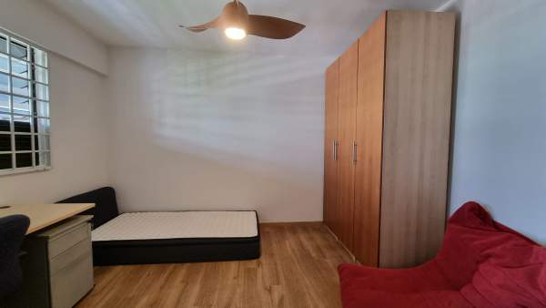 Room for rent Ang Mo Kio, Singapore - Rental at 445 Ang Mo Kio Ave 10 ...